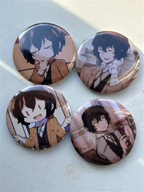 Набір закатних значків аніме 58 мм дазай ціна за 4 шт — ціна 130 грн у каталозі Сувеніри