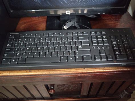 Compaq Desktop Computer Set On Carousell