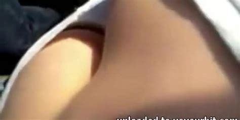 Candid Close Up Downblouse Cleavage