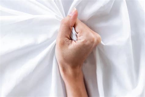 واژینیسموس و رابطۀ جنسی راهکارهای مؤثر برای بهبود زندگی زناشویی هرلایف