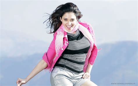 Tamanna Bhatia Hot Wallpapers