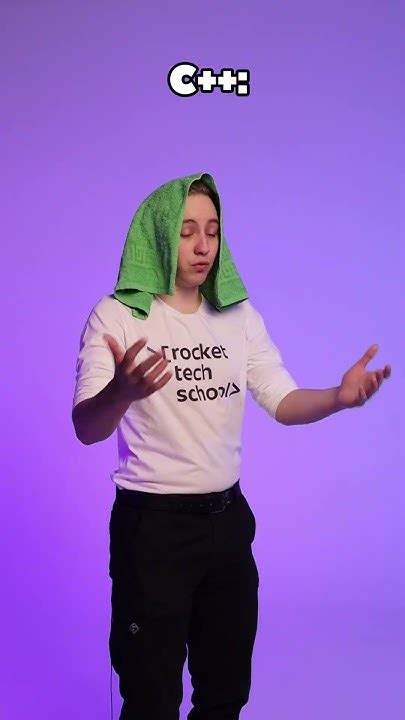 Ну как можно ИХ СРАВНИВАТЬ А питон программирование айти