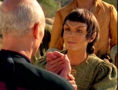 Doux Reviews Star Trek The Next Generation Who Watches The Watchers