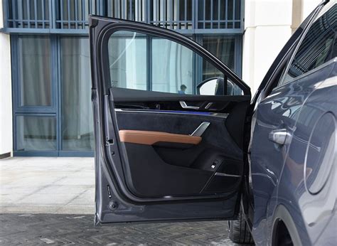 Byd تانگ الکتریکی نمونه یک شاسی بلند باکیفیت چینیعکس