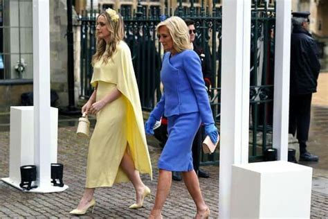 همسر و دختر بایدن پرچم اوکراین را لباس خود کردند عکس