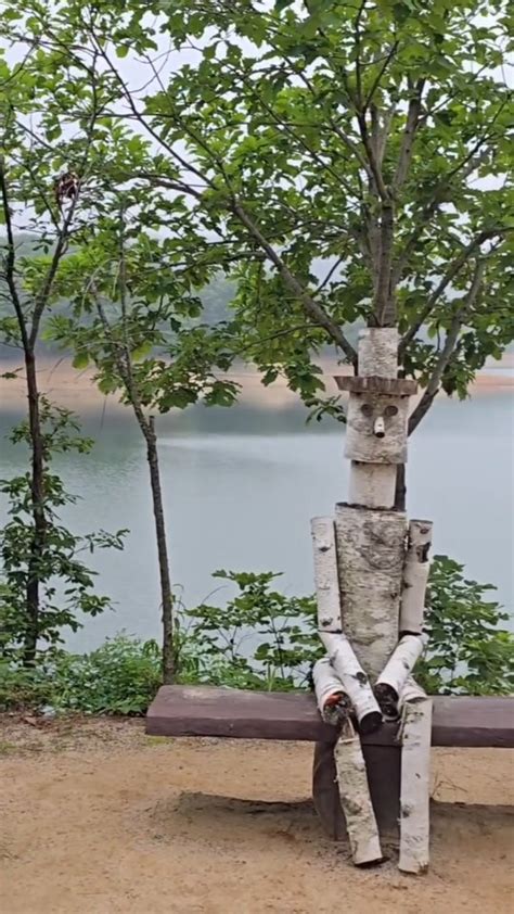 치부르 정선 여행 중에 운기석 족욕 체험하고 왔어요👣 뜨끈뜨끈 발 담그고 있으니 피로가 싹 풀리는 느낌😌 사상체질에 따라 다른 건강음료도 만들어 봤는데 고로쇠