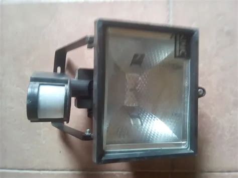 Reflector Con Sensor Negro Plata Mismo Precio En Cuotas