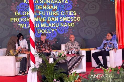 Minister Praises Transformation In Former Surabaya Red Light District Antara News