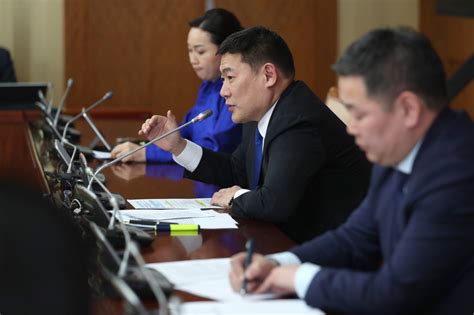 Засгийн газар Interview