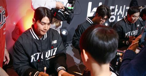 한화→kt→연봉 98 3 인상 강백호 7억 못지않게 관심…78억 Fa 보상선수 31살에 첫 억대 연봉 기쁨을 맛보다