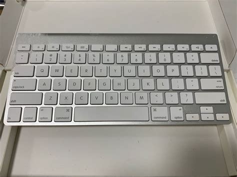 Apple Wireless Keyboard A1314 With Battery Corrosion Computers And Tech