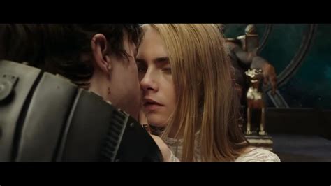 Когда изменяешь своей 2Д девушке Coub