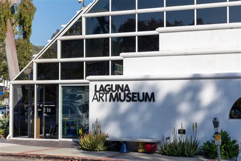 Explore The Laguna Art Museum Villa Rentals
