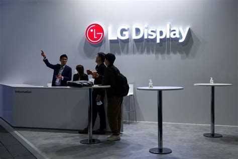 Lg Display Talks Up H Recovery Hopes After Th Straight Quarterly Loss The Star