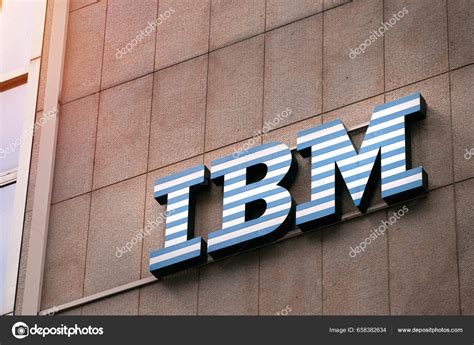 Lugano Ticino Switzerland 2023 Ibm Logo Ibm Client Centre Building — Stock Editorial Photo Lugano Ticino Switzerland 2023 Ibm Logo Ibm Client Centre Building — Stock Editorial Photo