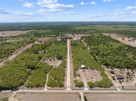 Luling Tx Real Estate Luling Tx Homes For Sale Zillow