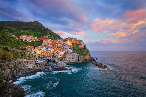Manarola 마을 친퀘 테레 국립 공원 유네스코 세계 문화 유산에서 인기있는 유럽 이탈리아 관광지 사진 배경 및 무료 다운로드를위한 그림 Pngtree