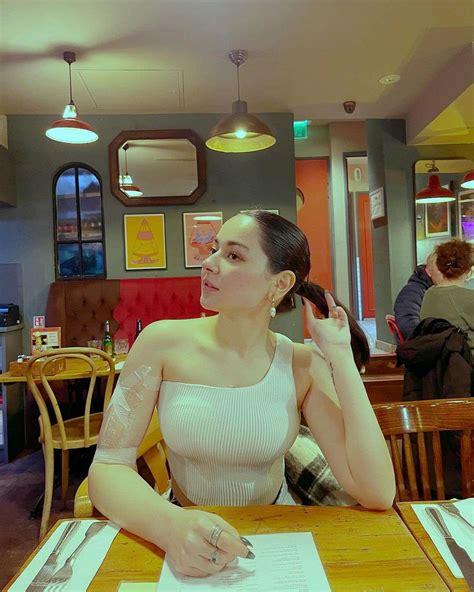Hania Aamir Mesmerizes Fans With Pictures In A Revealing White Top