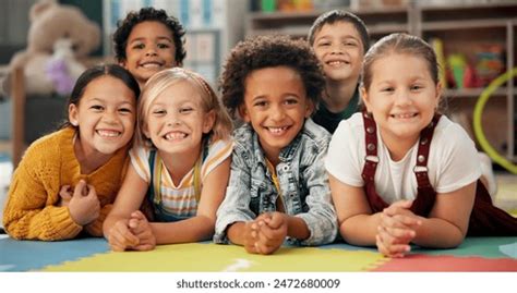 922 Thousand Smiling Cheerful Cute Boy Royalty Free Images Stock