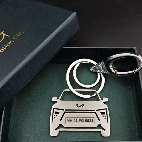 Personalised Mahindra Xev 9e Car Keychain Foundation T