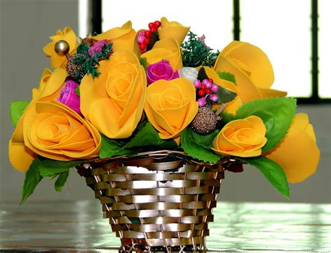 무료 이미지 꽃 무늬의 축하 꽃다발 식품 화려한 노랑 배열 구성 플로리스트 리 꽃 피는 식물 마른 꽃 꽃을 자르다 플로랄 디자인 중앙부 장식