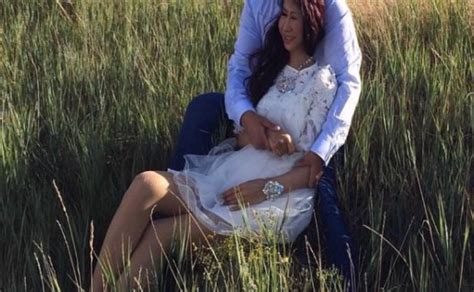 Дуучин Ану дахин хөл хүнд болсон уу