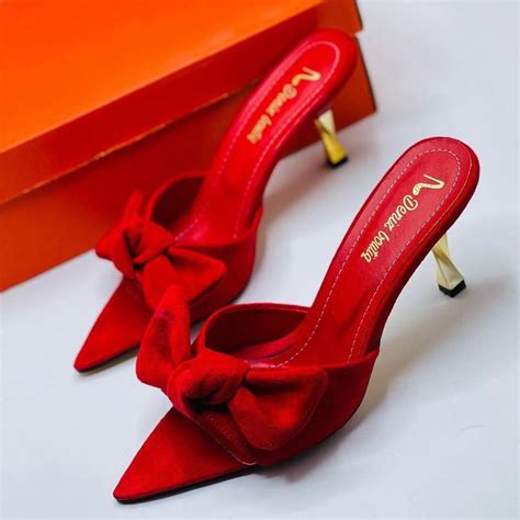 أحذية باتا ‎أحذية باتا‎ Added A New Photo