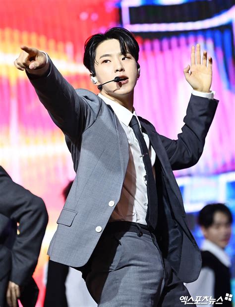 세븐틴 호시 파이팅 해야지[엑s Hd포토] 네이트 연예