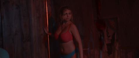 Nude Video Celebs Jordan Phipps Nude Close Calls 2017