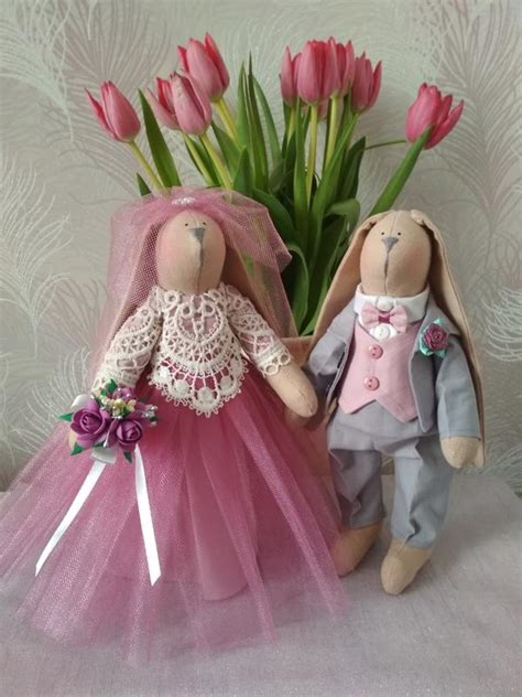 Пара весільних зайчиків — ціна 1250 грн у каталозі Інтерєрні ляльки Купити товари для дому та
