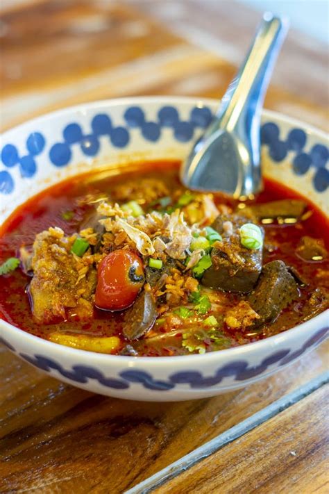 Thai Rice Noodles With Spicy Pork Sauce Stock Image Image Of Curry