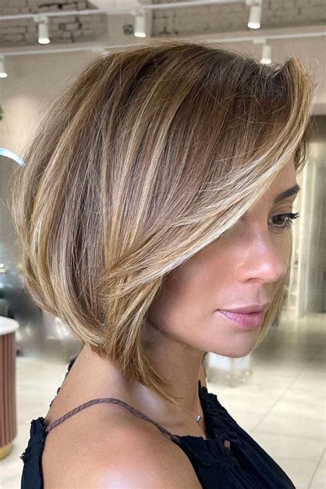 25 Low Maintenance Short Haircuts To Try In 2026