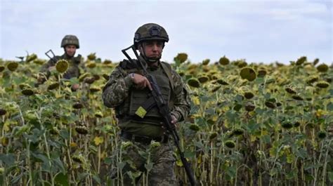 ロシア軍、ウクライナに2日連続で大規模攻撃 少なくとも4人死亡 Bbcニュース