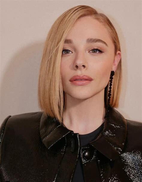 ‘美 국민 여동생 클레이 모레츠 “나는 게이” 커밍아웃 [da 할리우드]