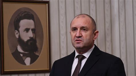 Румен Радев обсъди с Шарл Мишел необходимостта от реформи в политиката по миграция Новини бг