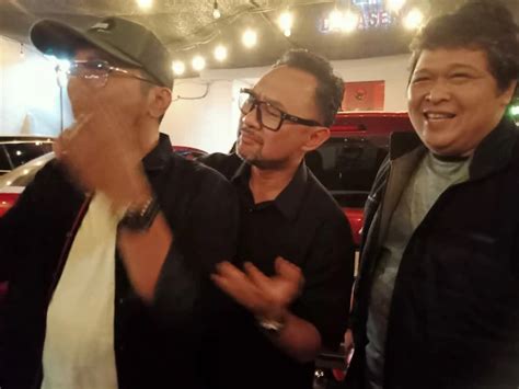 Dok foto Kang Ronal ngobras bersama warga Karawang