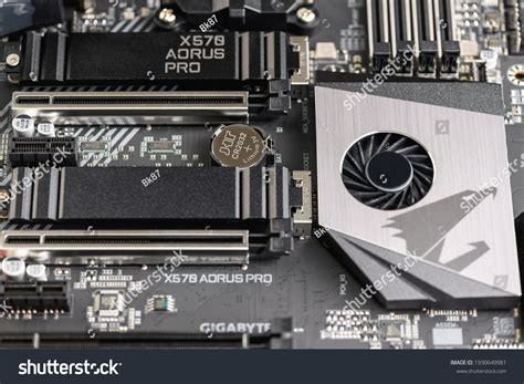 49 Aorus Motherboard Images, Stock Photos & Vectors | Shutterstock
