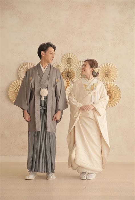 先輩花嫁tomo S Weddingさんの和装前撮りのアルバム写真まとめ ウェディングニュースブライズ 日本のウェディングドレス ウェディングフォト 結婚式 前撮り ポーズ 和装