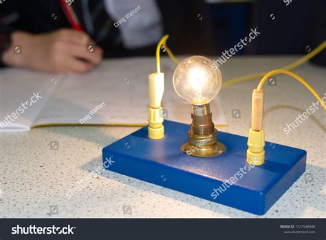 396 Babe Physics Lab Room Images Stock Photos Vectors Shutterstock
