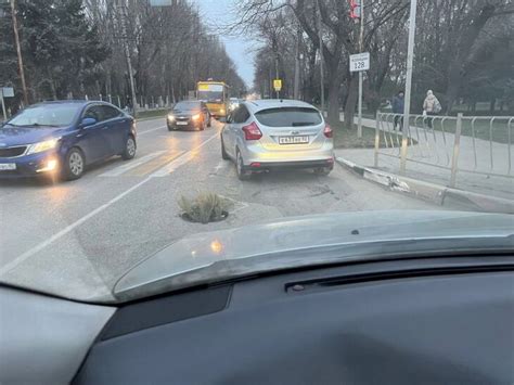 Феодосиец пригрозил иском местной администрации из за открытого люка