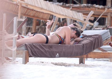 Tasya Teles Sexy Photos Thefappening