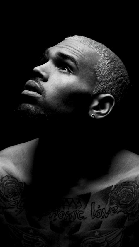 Chris Brown Wallpaper 4k Black Background American Singer