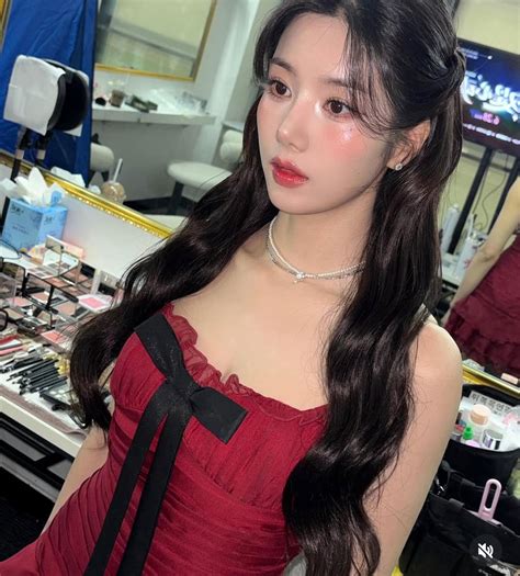 ‘워터밤 여신 권은비 숨길 수 없는 볼륨 몸매 [da★]｜포토뷰｜스포츠동아