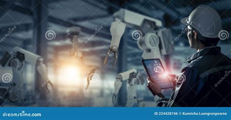 Real Time Analytics And Iot Device Management Applications Of Edge Computing Concept Edge Stock