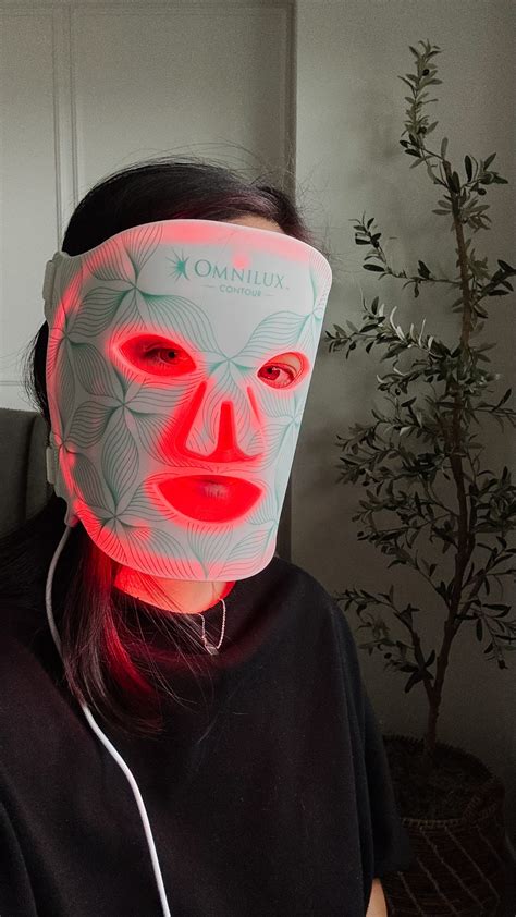 Does The Omnilux Contour Face Led Mask Really Work Samantha Potter Home