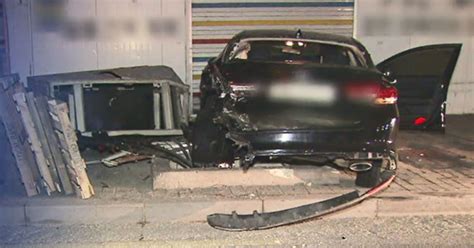 신호 대기하던 앞차 추돌동네 정전시킨 20대 운전자