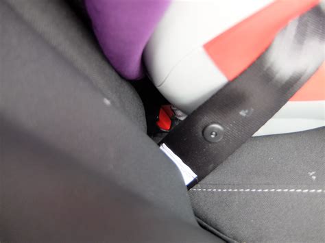 Автокресло Britax Romer Kidfix SL SICT — Volkswagen Polo Sedan, 1,6 л ...