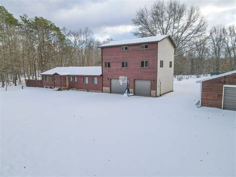 871 E Mckinley Road Rothbury Mi 49452 Trophy Class Real Estate