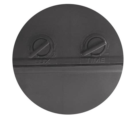 Eterna Pir Bulkhead With B22 Lampholder Prismatic Diffuser Ledvista