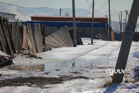 БЗД т шар усны үер бууж 30 гаруй айл усанд автжээ Eguur Mn